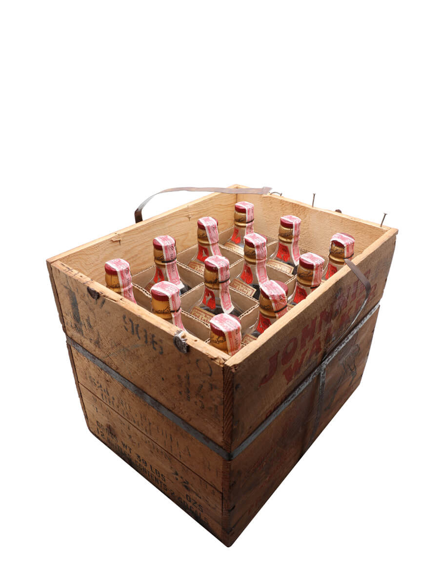Johnnie Walker Red Label - Bot.1930s - Wooden Case : The Whisky Exchange