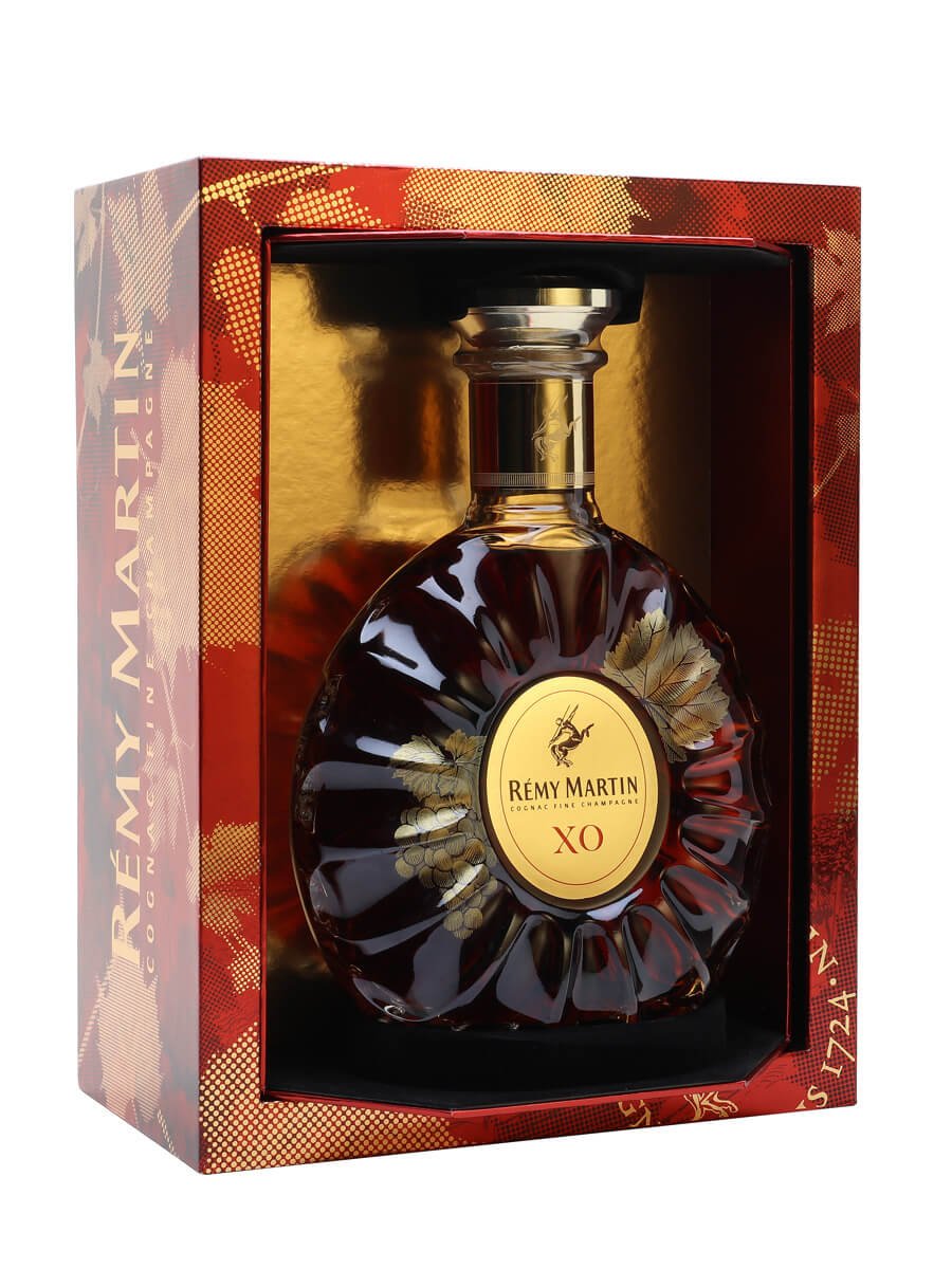 Remy Martin XO Cognac - Xmas 2019 Gift Box : The Whisky Exchange